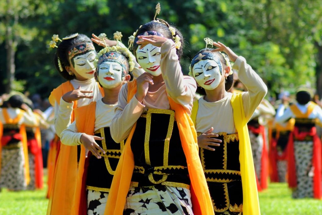 Tarian Indah Jawa: Cerita Jujur Di Balik Pesonanya Yang Bikin Penasaran ...